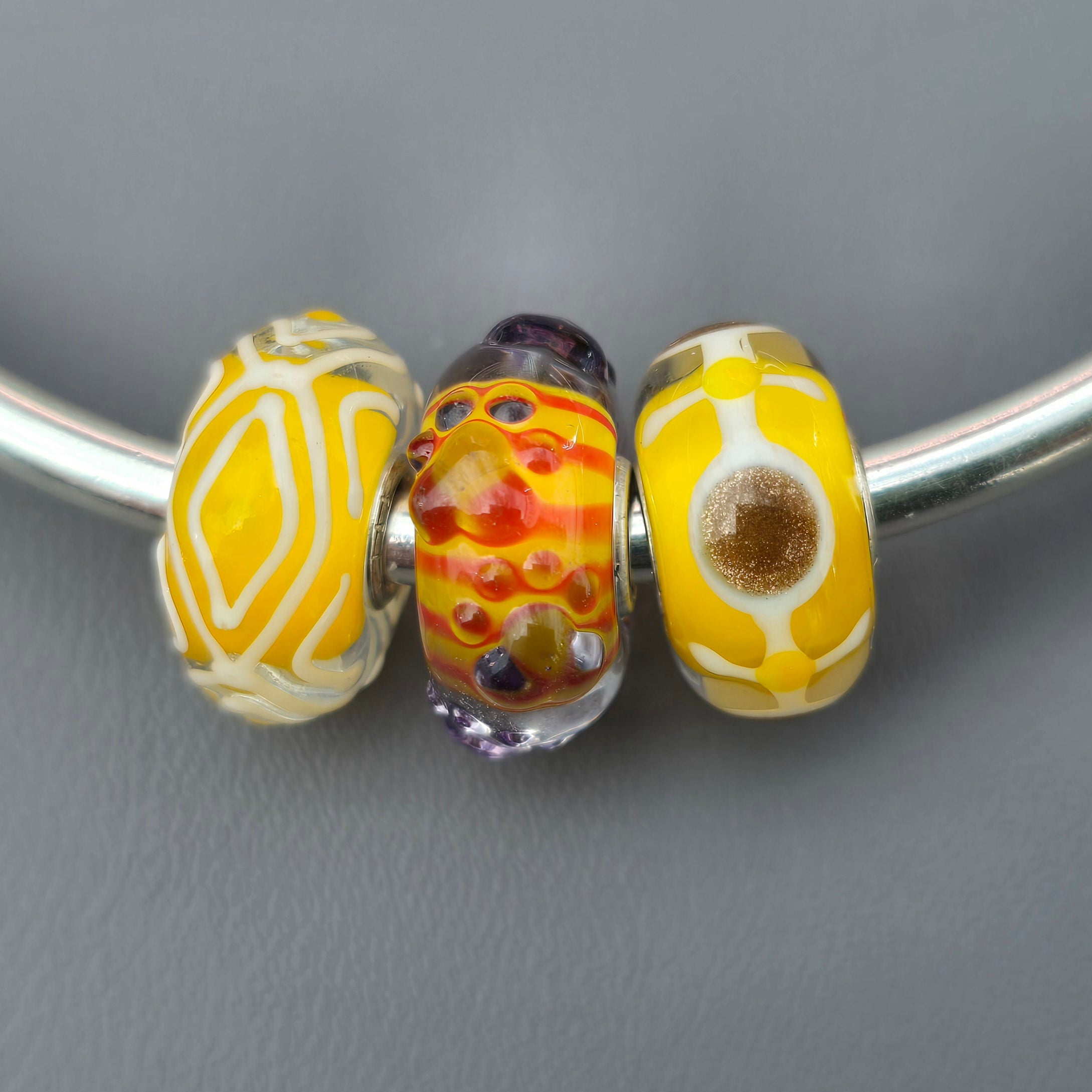 Sun-Kissed Paws Unique Trio – Trollbeads
